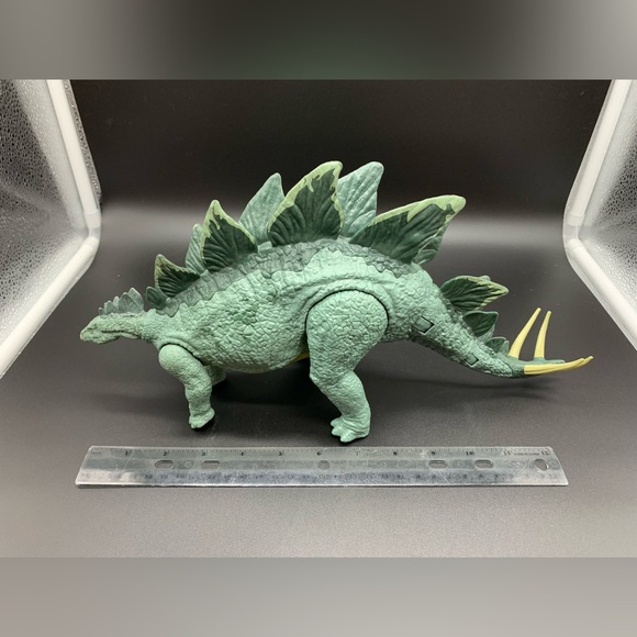 Mattel | Toys | Jurassic World Action Attack Stegosaurus Action Figure ...